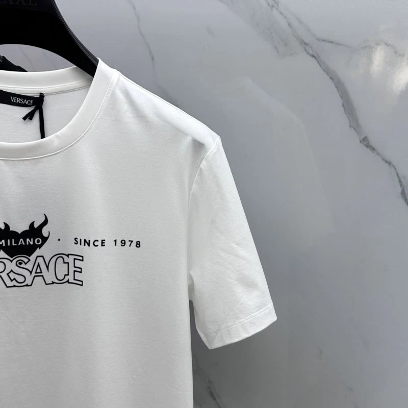 Accurate model Versace T-Shirts