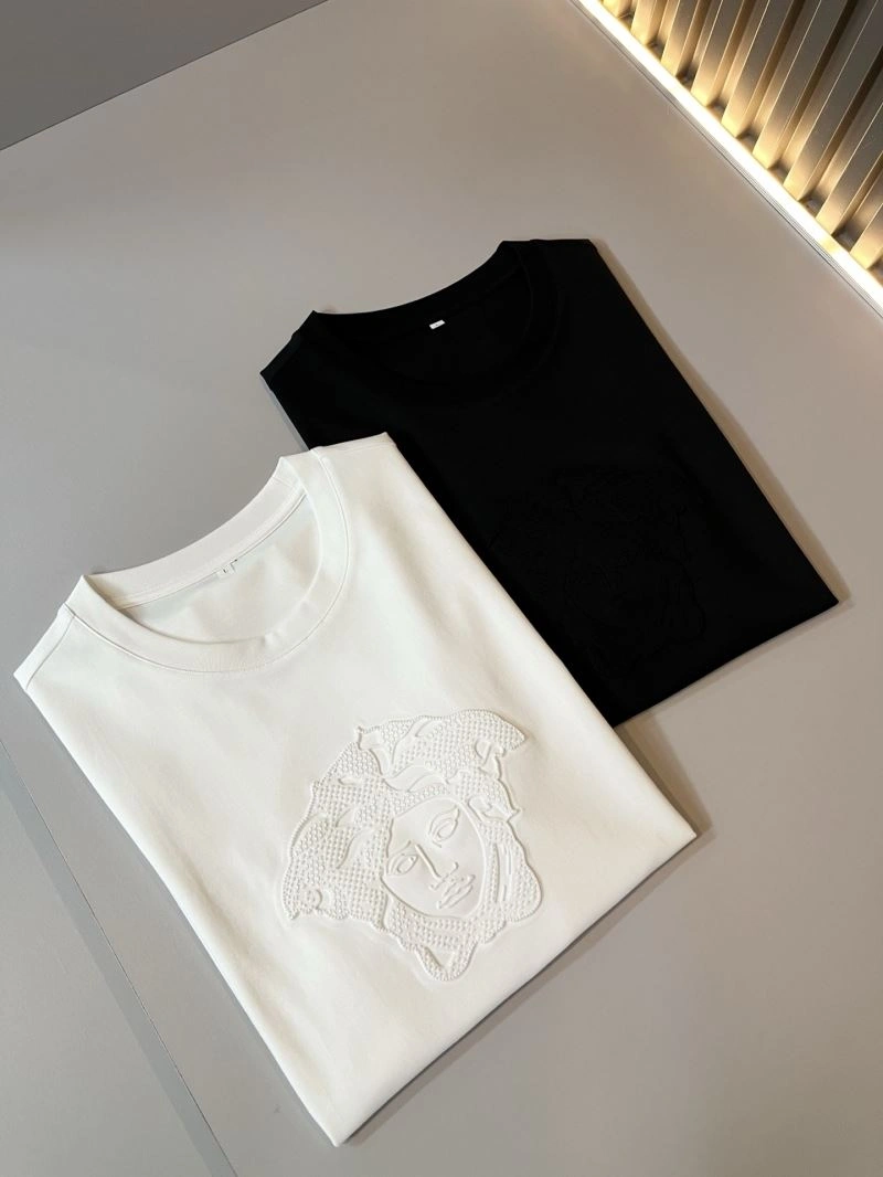 Top match Versace T-Shirts