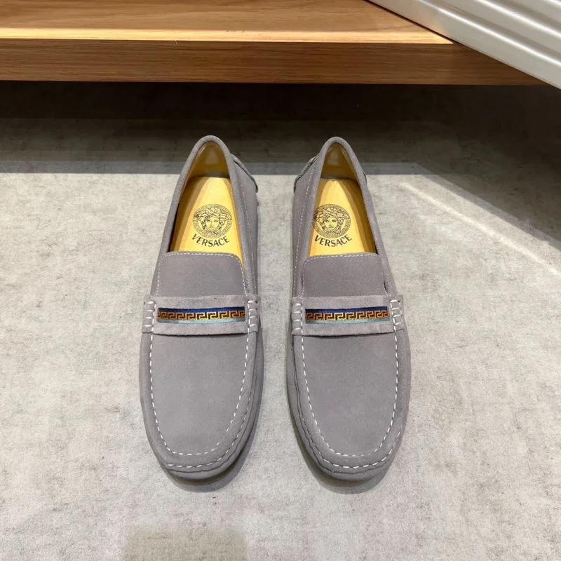 Value-priced Versace Tods Shoes