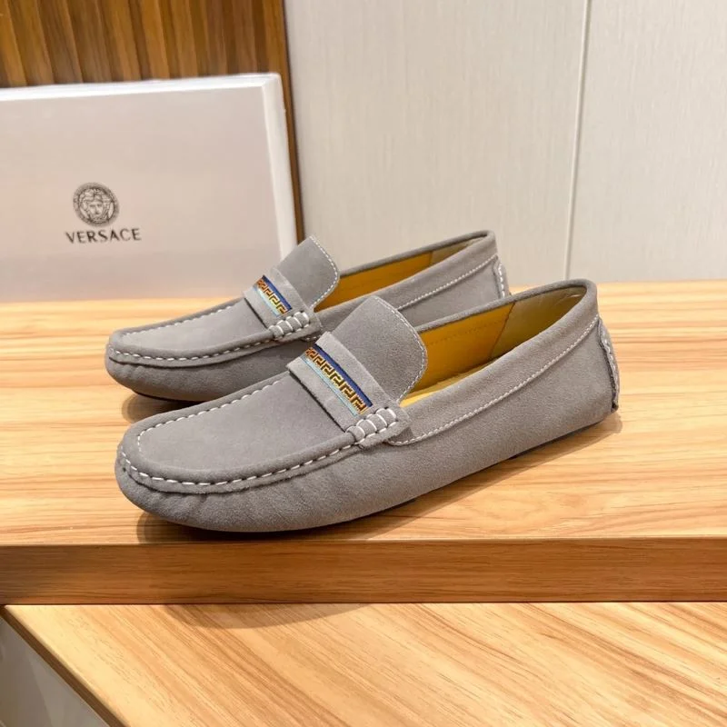 Value-priced Versace Tods Shoes