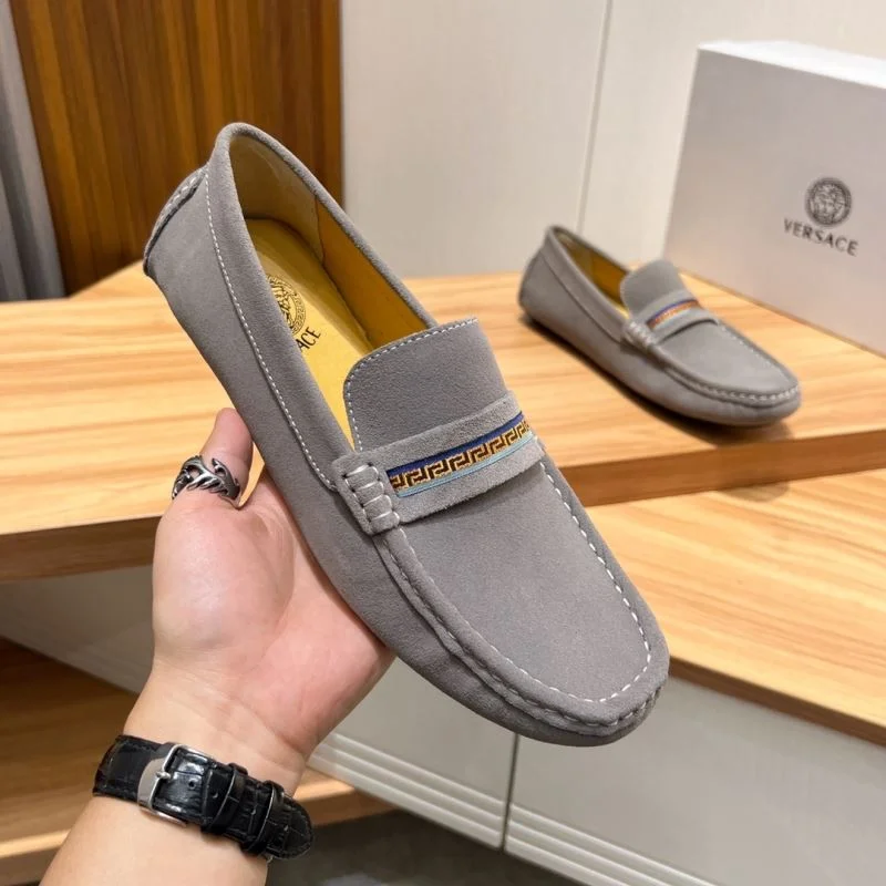 Value-priced Versace Tods Shoes