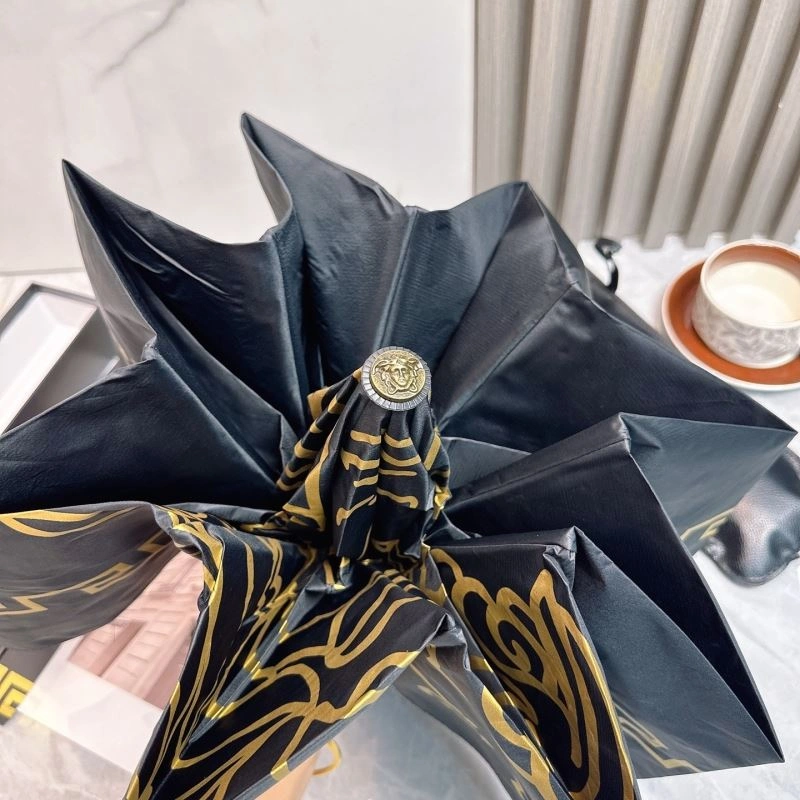 Low-cost Versace Umbrella