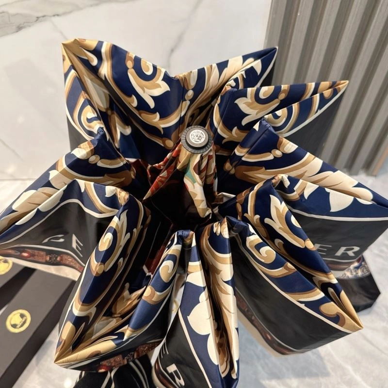 Low-cost Versace Umbrella