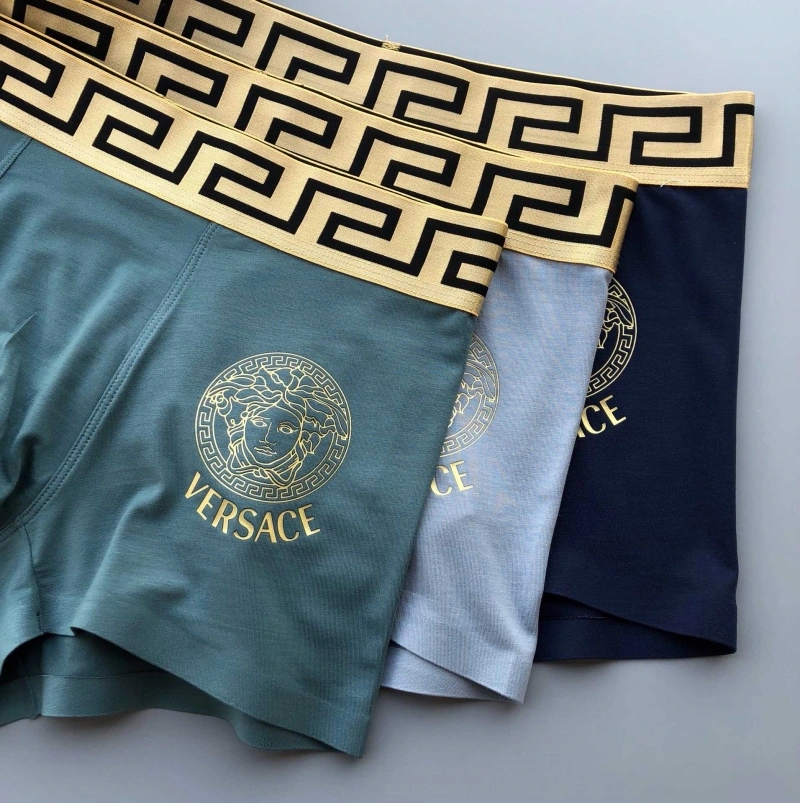 Accurate model Versace Underwear