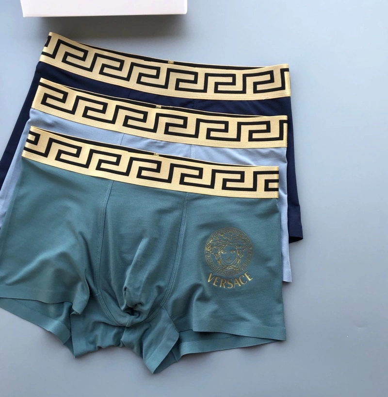 Accurate model Versace Underwear