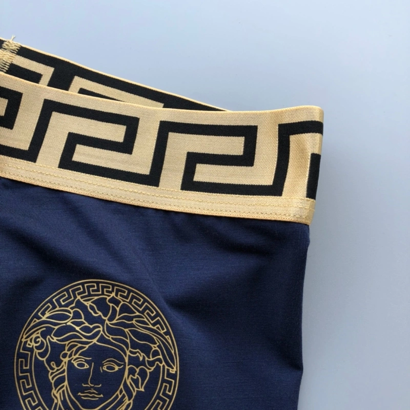 Accurate model Versace Underwear