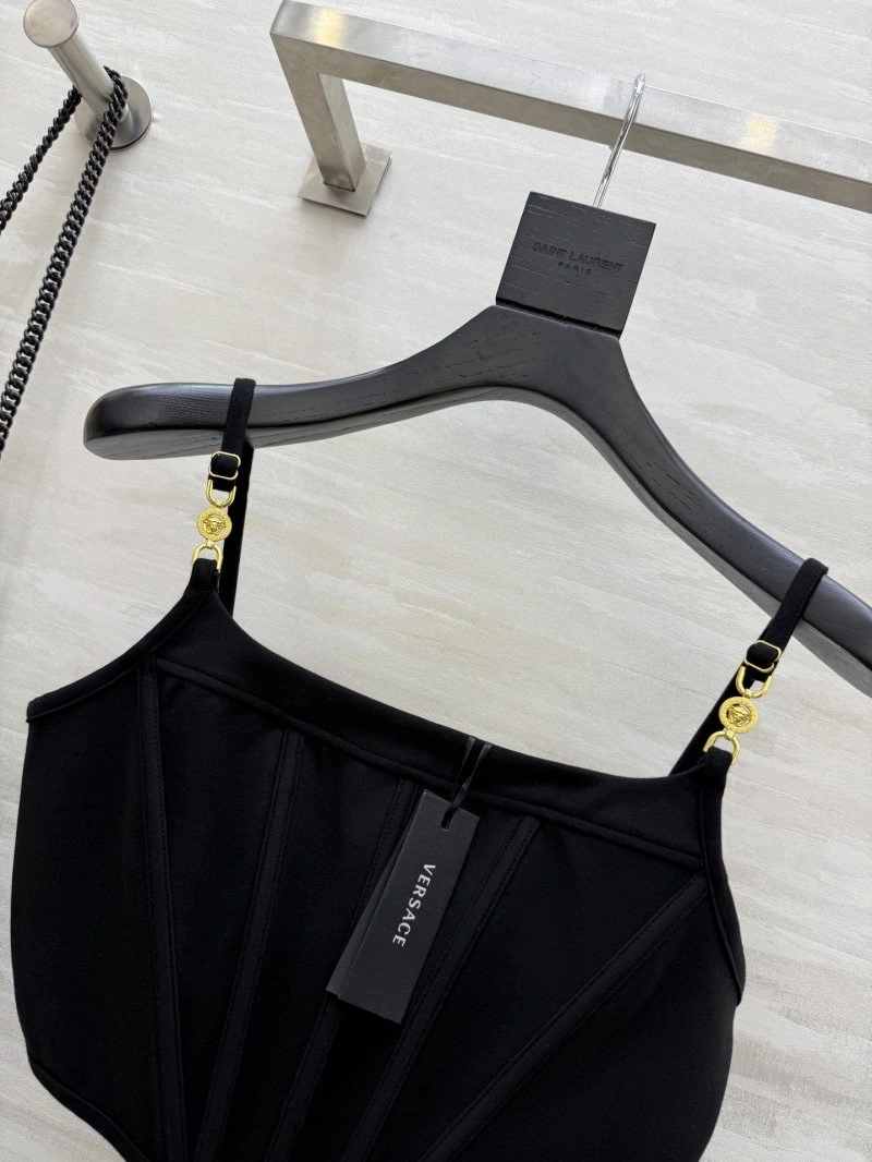 Low-cost Versace Vest