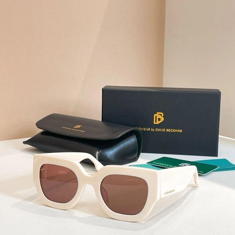 Accurate model Victoria Sunglasses