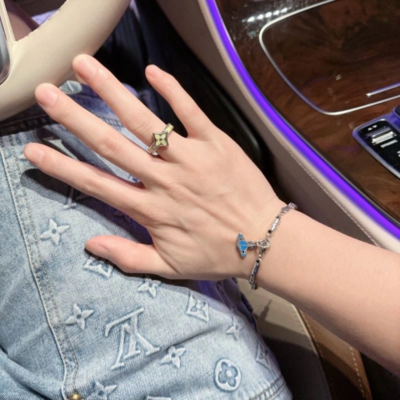 Exact replica Vivienne Westwood Bracelets