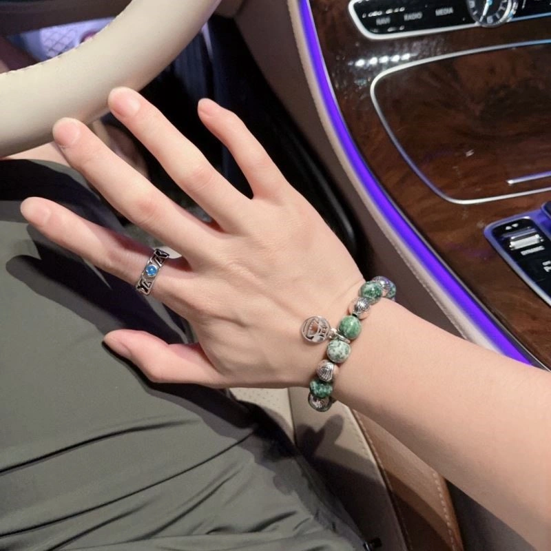 Reasonably priced Vivienne Westwood Bracelets