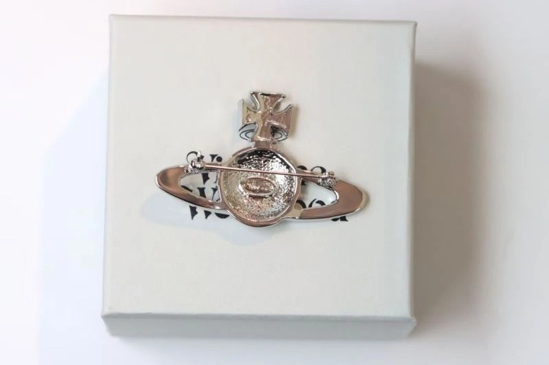 Top match Vivienne Westwood Brooches