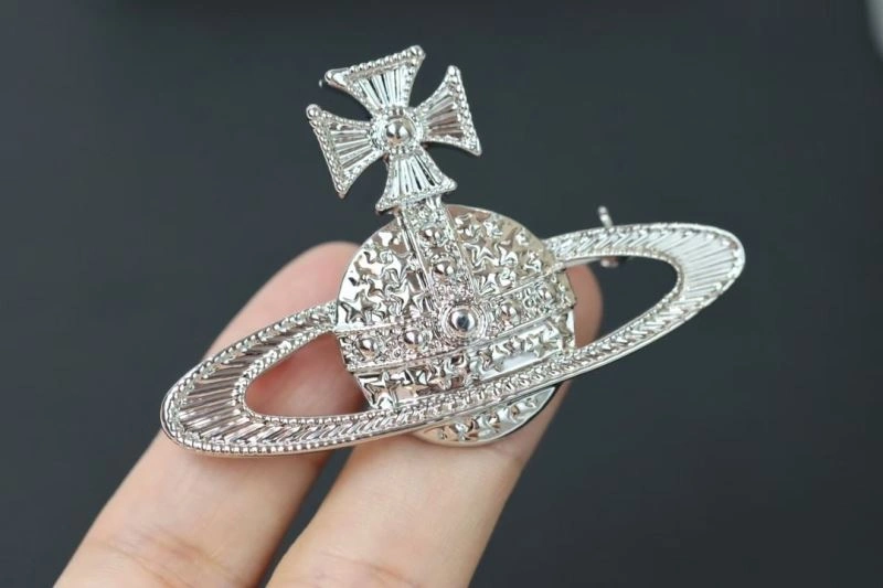 Top match Vivienne Westwood Brooches