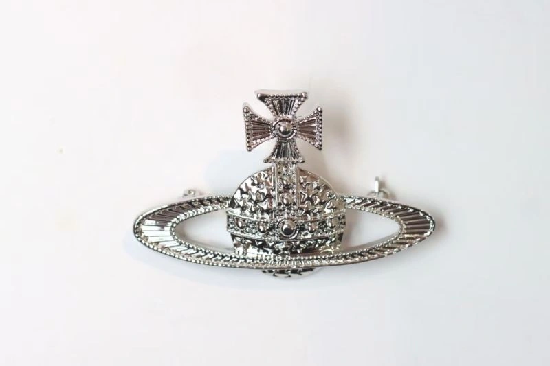 Top match Vivienne Westwood Brooches