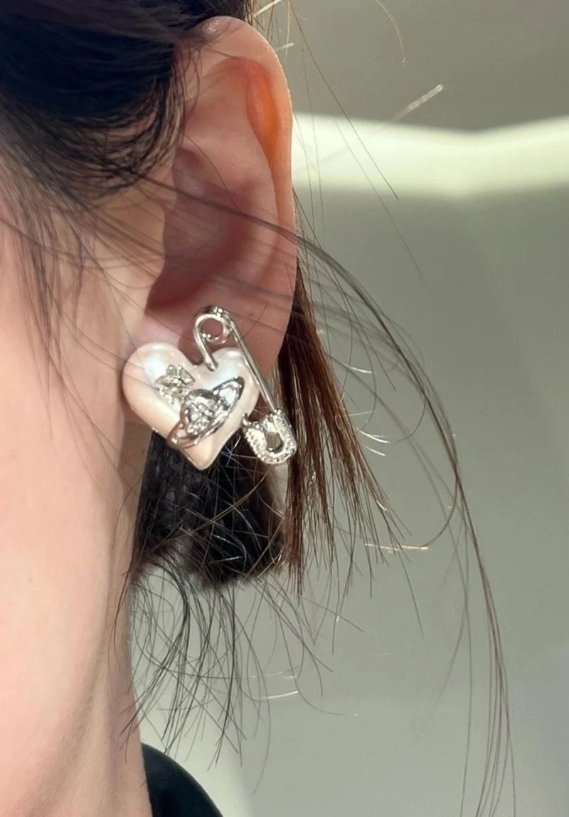 Cut-rate Vivienne Westwood Earrings