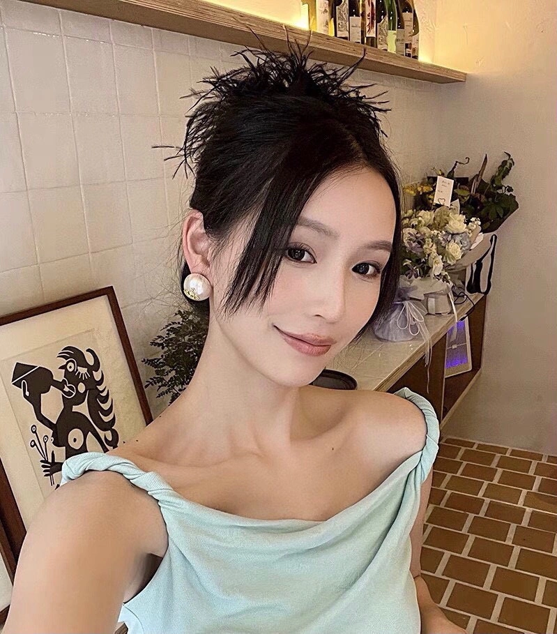 Exact replica Vivienne Westwood Earrings