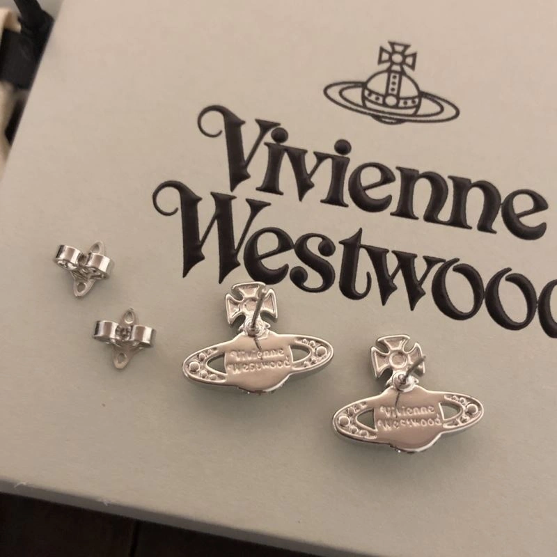 Low-cost Vivienne Westwood Necklaces