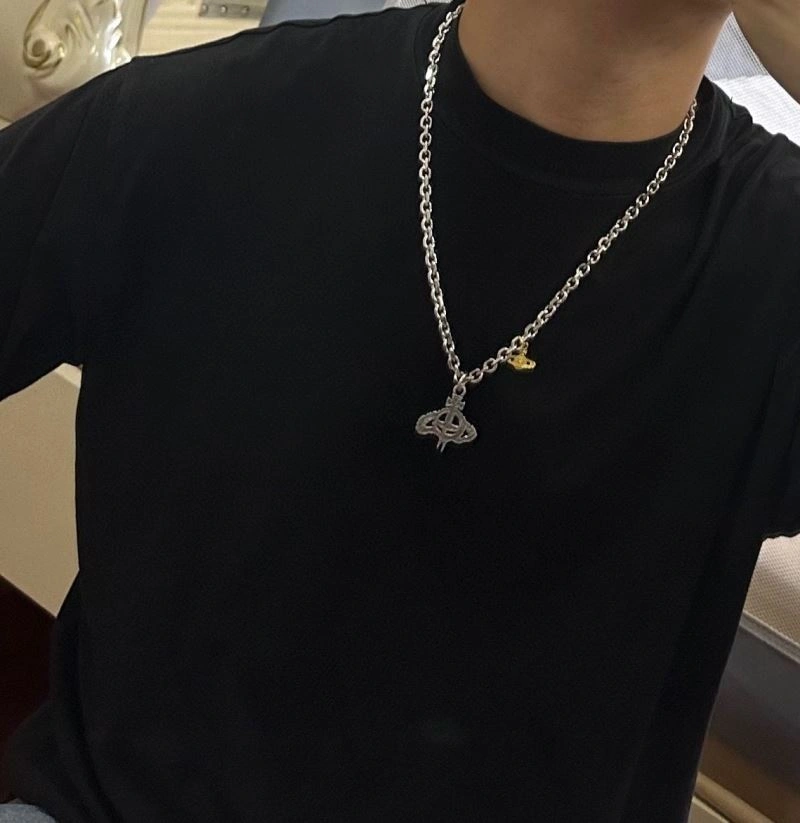 Bargain Vivienne Westwood Necklaces
