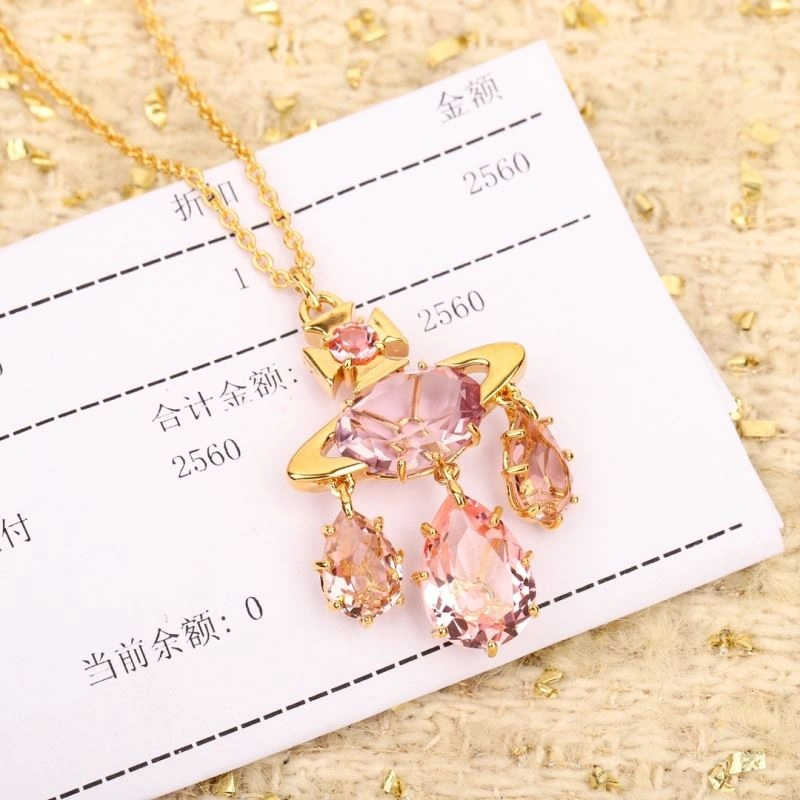 Low-cost Vivienne Westwood Necklaces