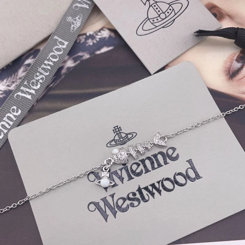 Low-cost Vivienne Westwood Necklaces
