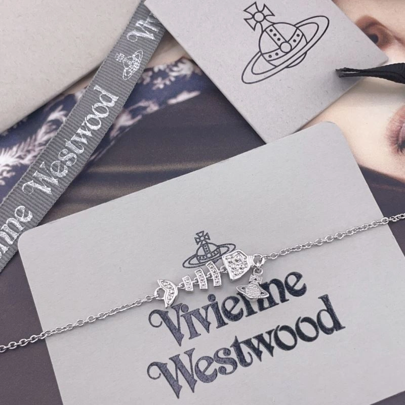 Low-cost Vivienne Westwood Necklaces