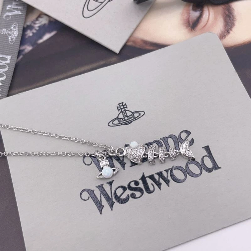 Low-cost Vivienne Westwood Necklaces