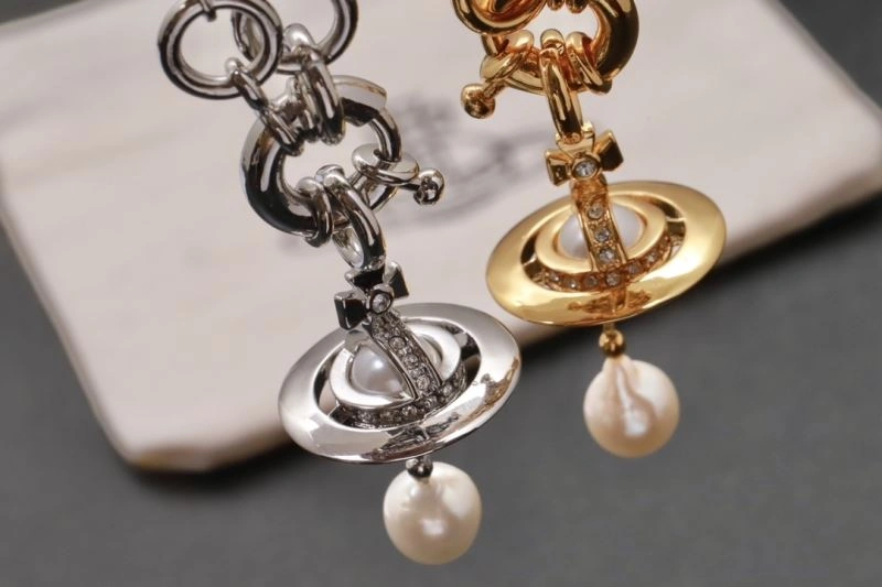 Discounted Vivienne Westwood Necklaces