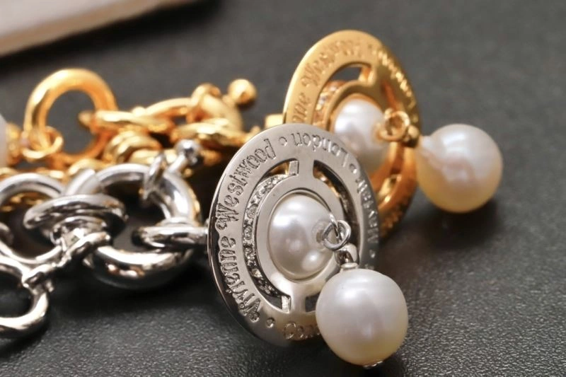 Discounted Vivienne Westwood Necklaces