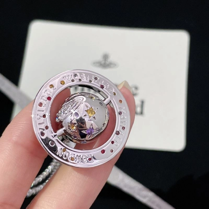 Bargain Vivienne Westwood Necklaces