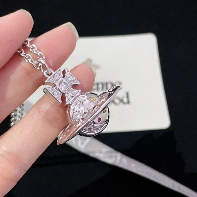 Bargain Vivienne Westwood Necklaces