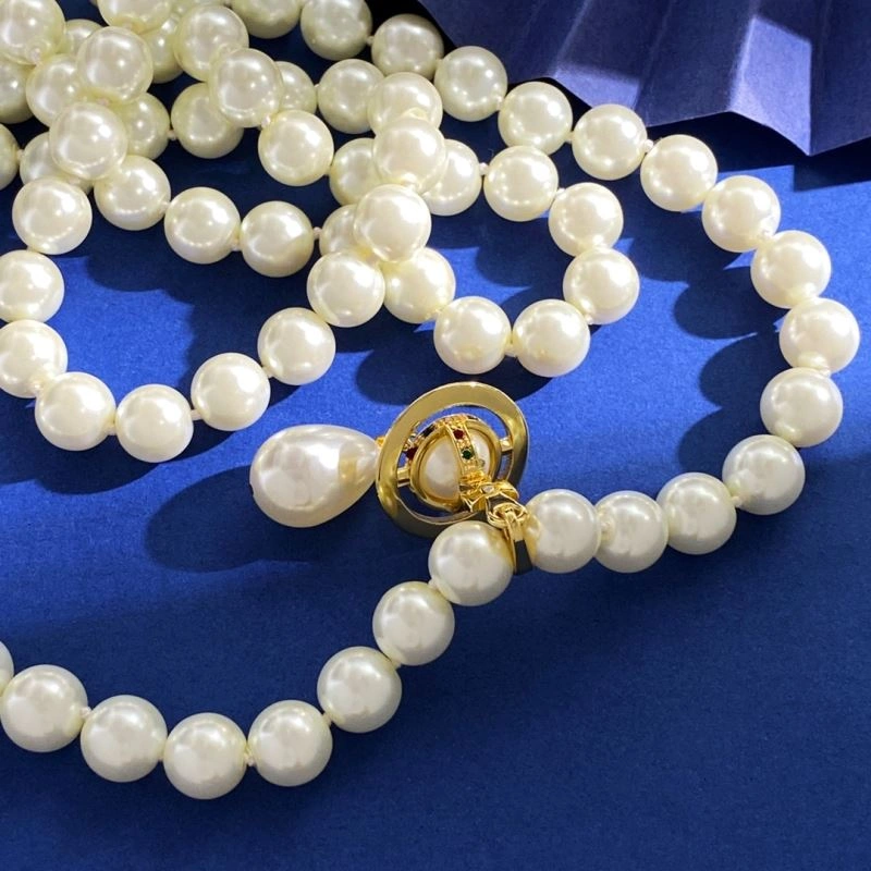 Reasonably priced Vivienne Westwood Necklaces