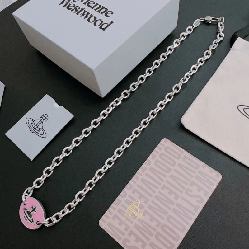 Accurate model Vivienne Westwood Necklaces