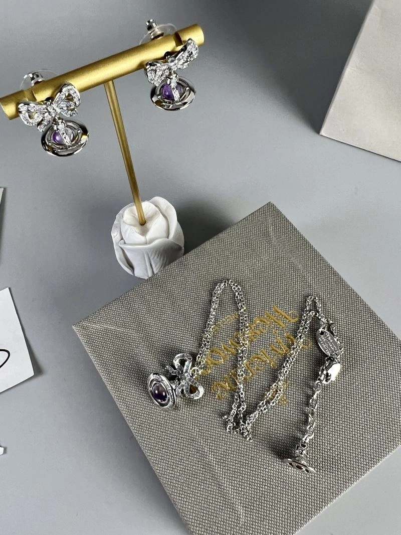 Inexpensive Vivienne Westwood Necklaces