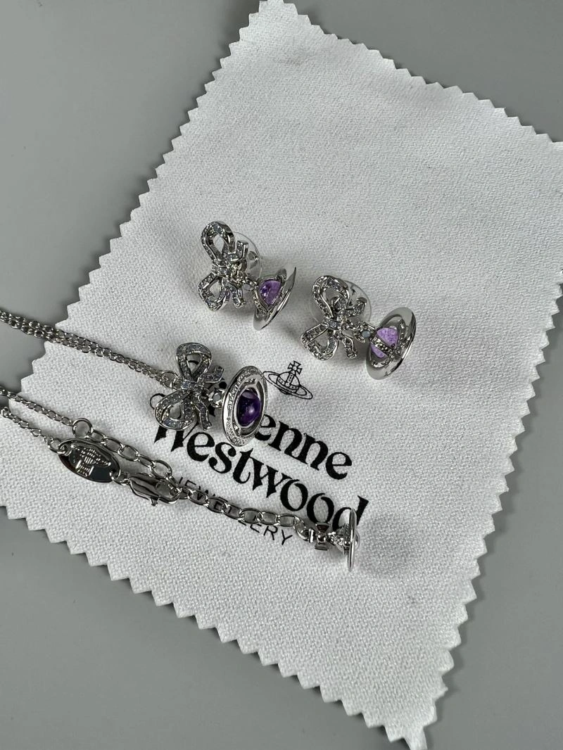 Inexpensive Vivienne Westwood Necklaces