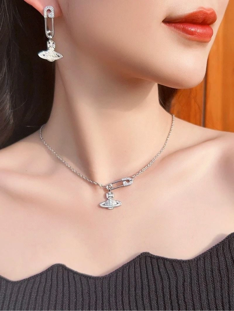 Vivienne Westwood Necklaces