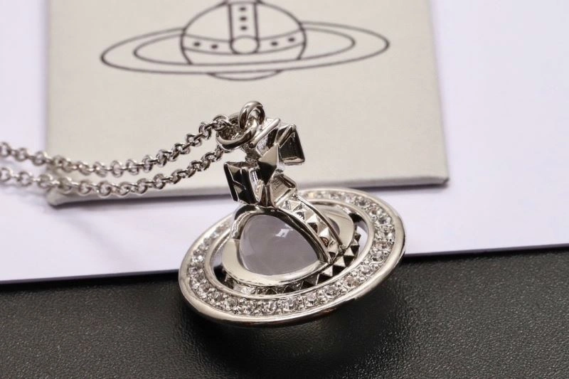 Economical Vivienne Westwood Necklaces