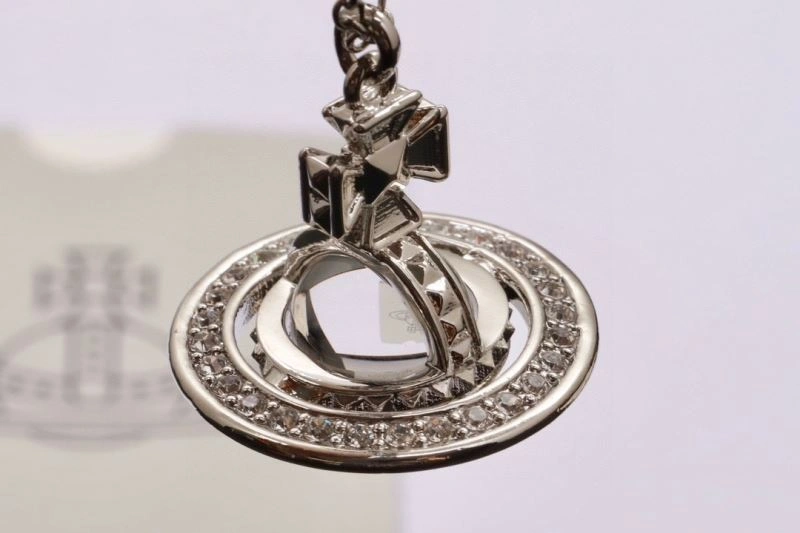 Economical Vivienne Westwood Necklaces