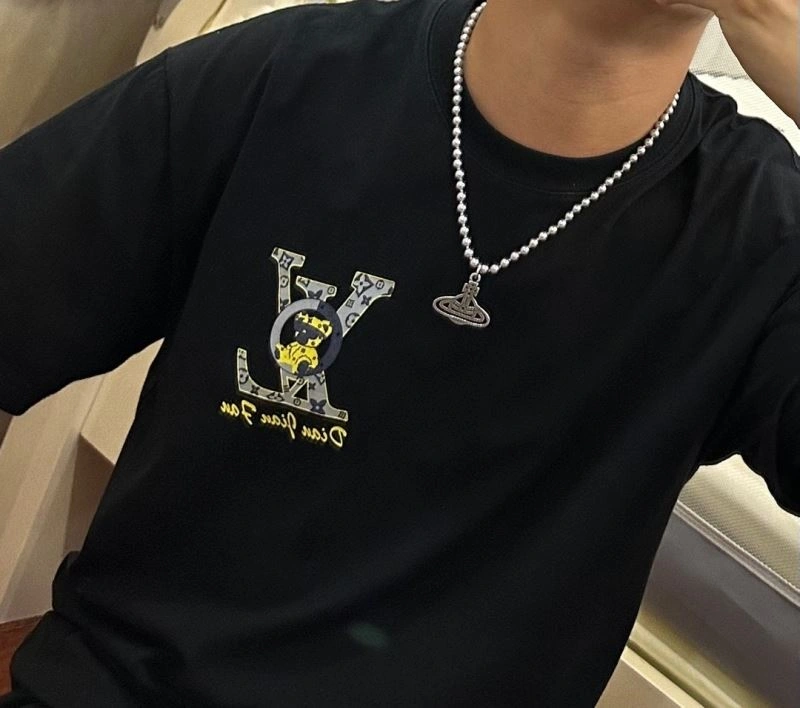 Precise copy Vivienne Westwood Necklaces