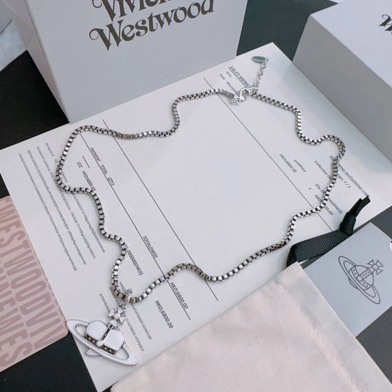 Top mirror Vivienne Westwood Necklaces