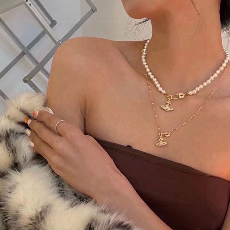 Top mirror Vivienne Westwood Necklaces