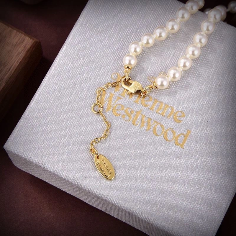 Top mirror Vivienne Westwood Necklaces