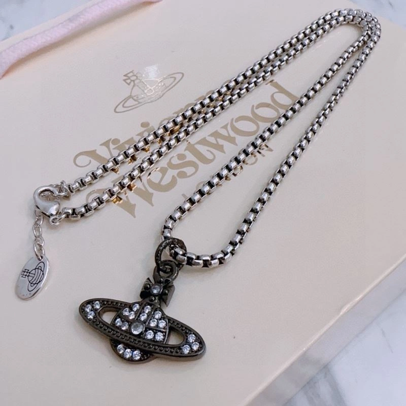 Reasonably priced Vivienne Westwood Necklaces
