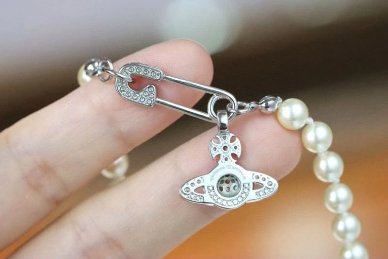 1:1 copy Vivienne Westwood Necklaces