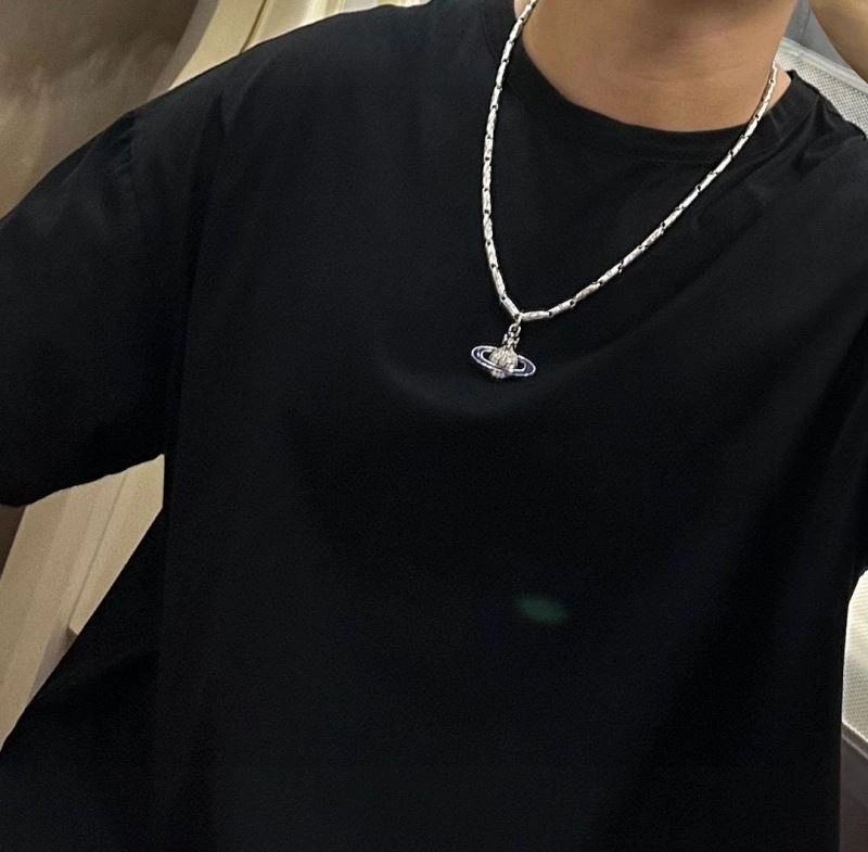 Economical Vivienne Westwood Necklaces