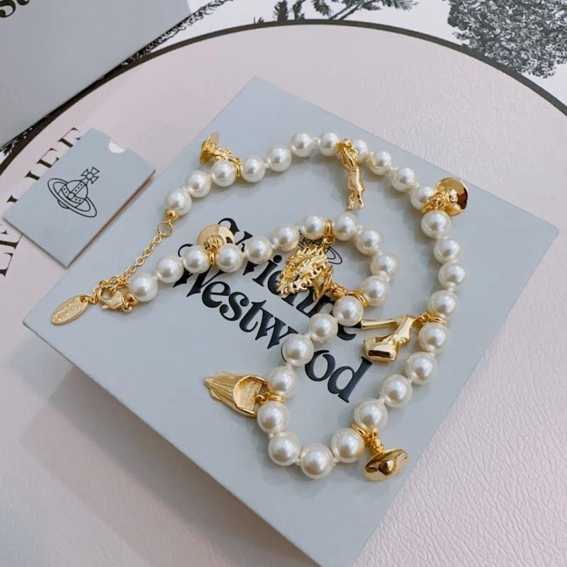 Bargain Vivienne Westwood Necklaces