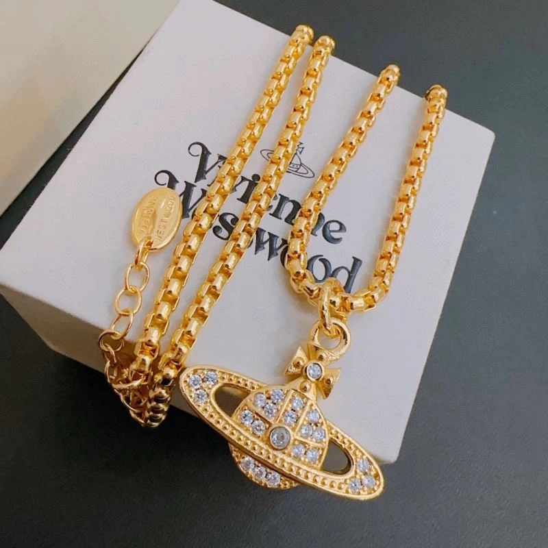 Bargain Vivienne Westwood Necklaces