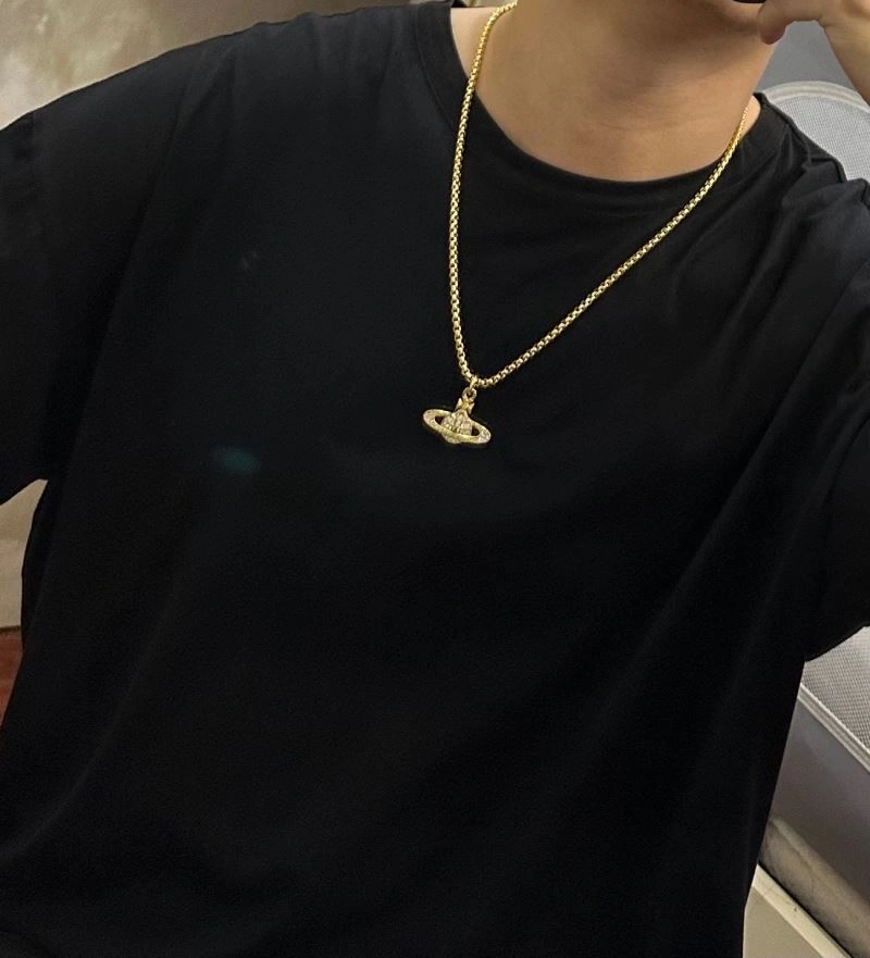 Bargain Vivienne Westwood Necklaces