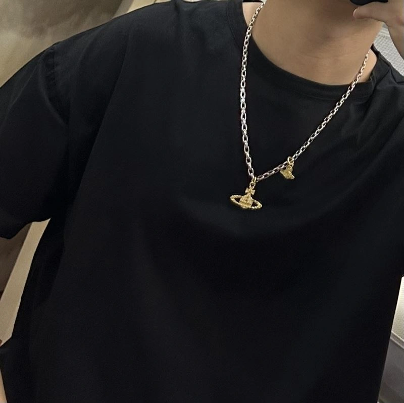 Bargain Vivienne Westwood Necklaces