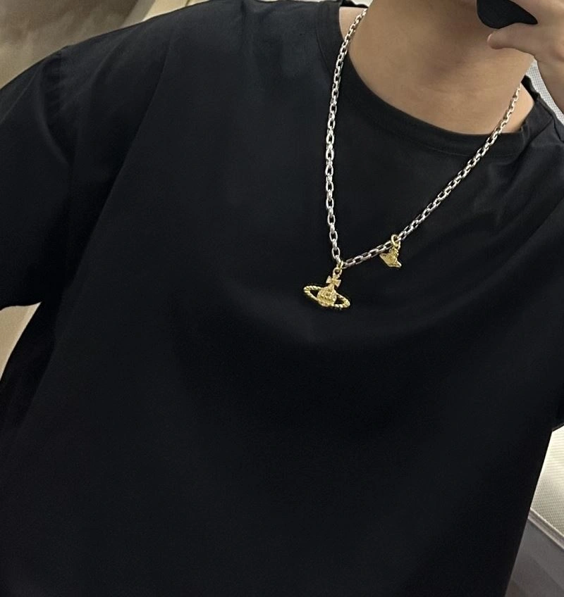 Bargain Vivienne Westwood Necklaces