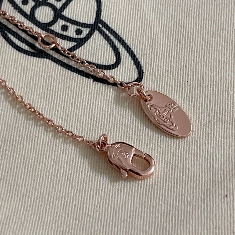 Legit Vivienne Westwood Necklaces