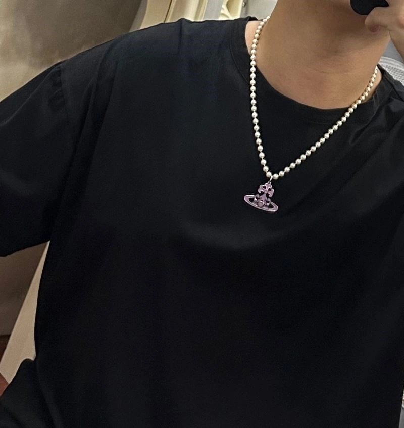 Legit Vivienne Westwood Necklaces